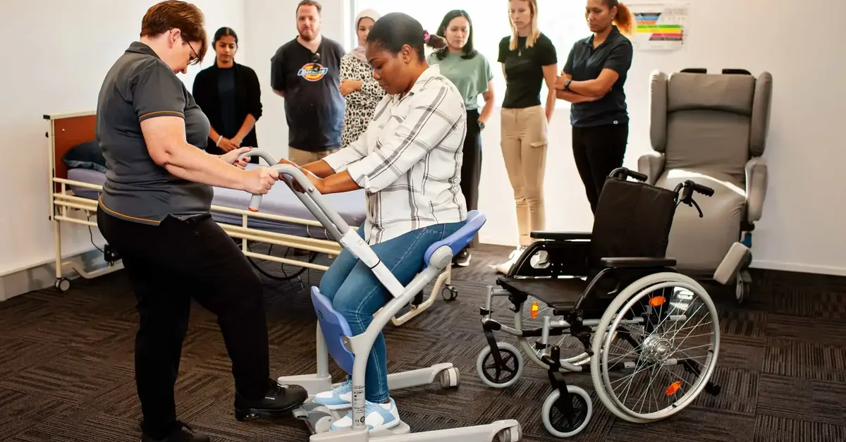 Support Worker Training Courses - Australian Pacific Training Solutions